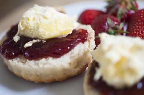 Awesome Afternoon Tea in Cornwall - Duchy Holidays