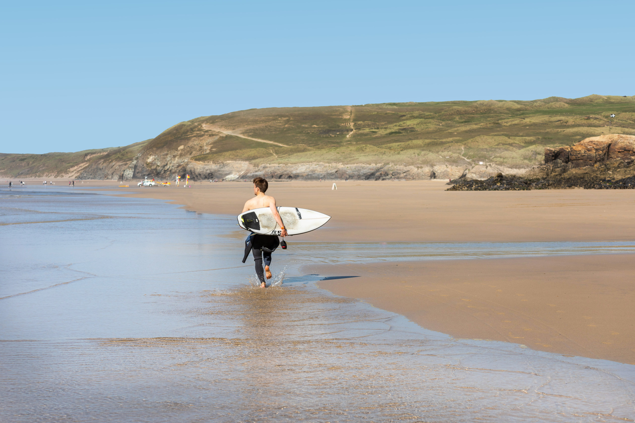 Where to watch, learn and go surfing in Cornwall - Duchy Holidays